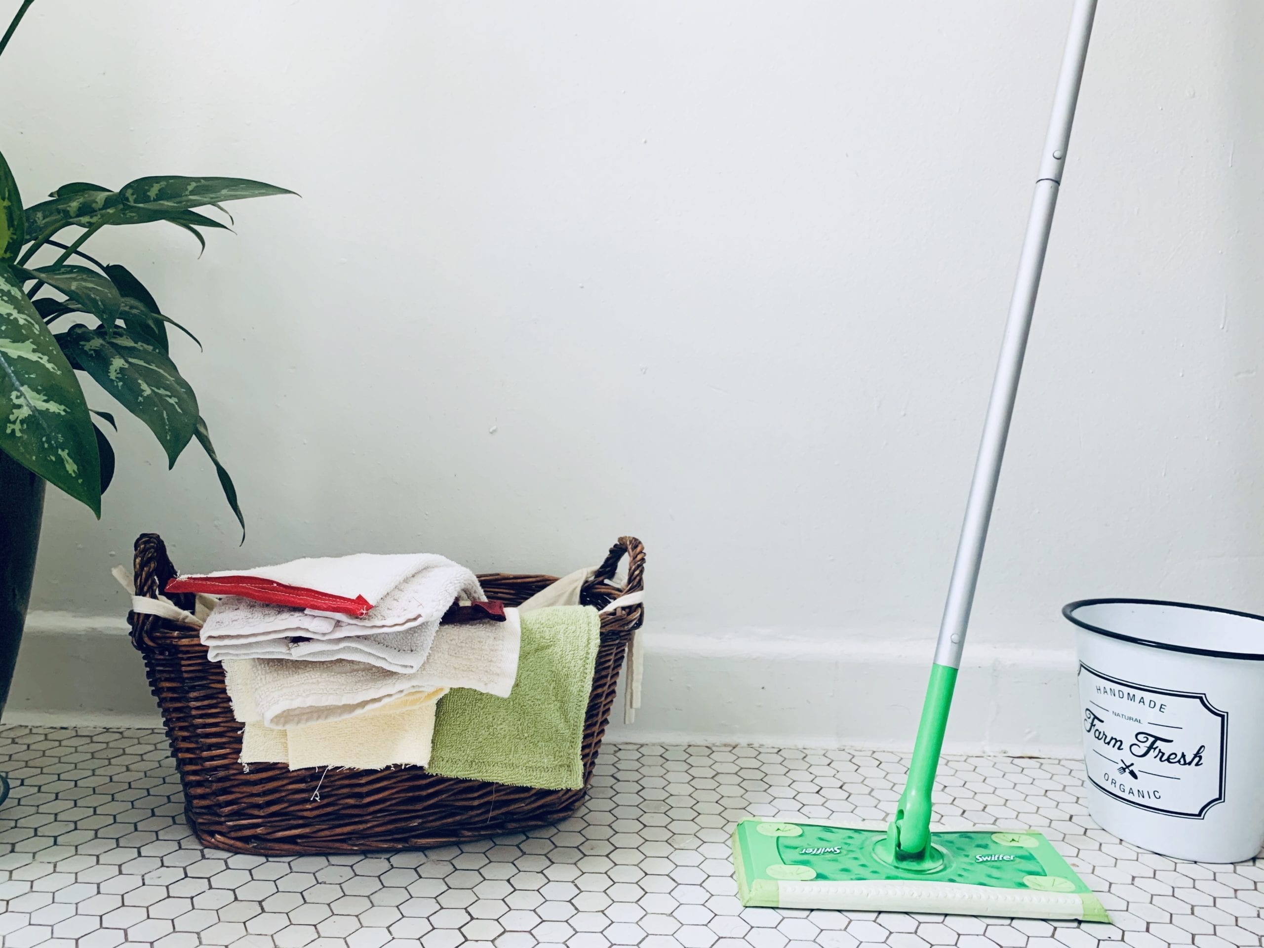 5 Ways to Make Your Own Reusable Swiffer Pads (Sew and No Sew ...